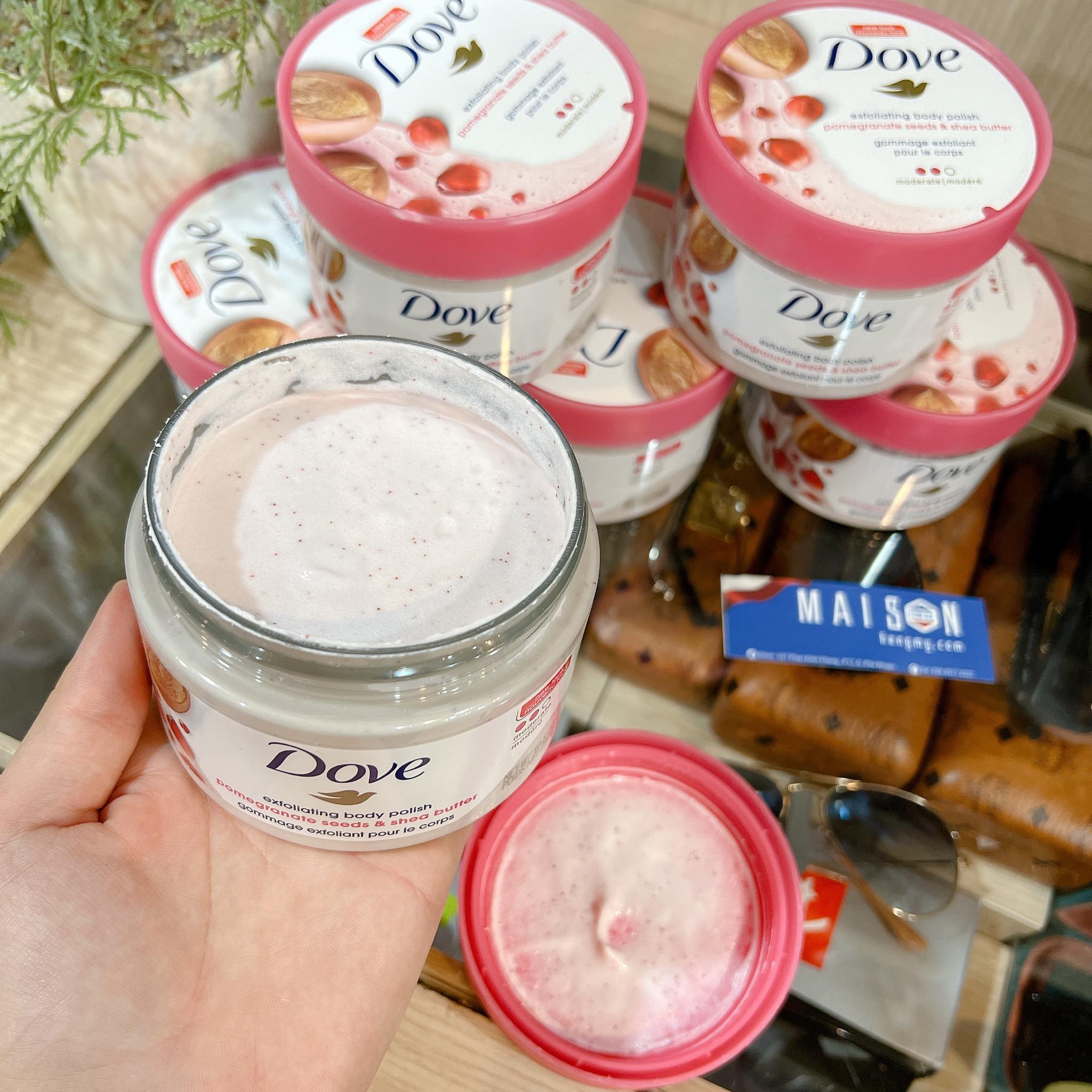 Tẩy tế bào chết toàn thân Dove Exfoliating Body Polish 298g - MAISON STORE